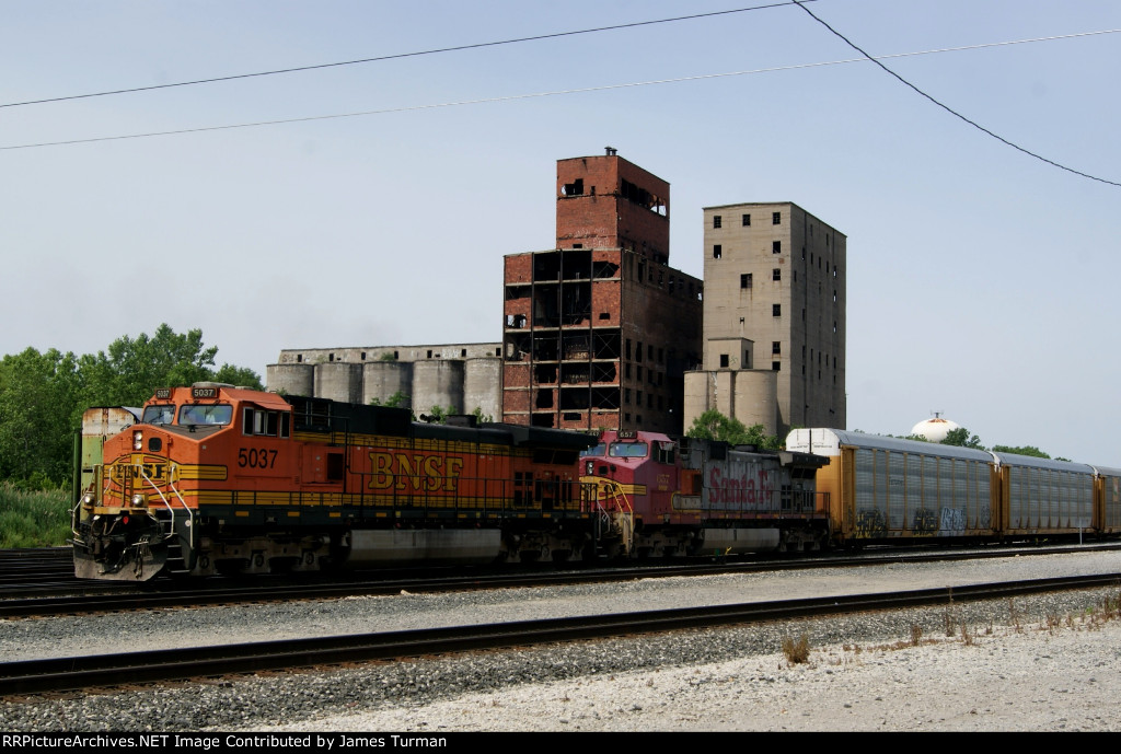 BNSF 5037, BNSF 657